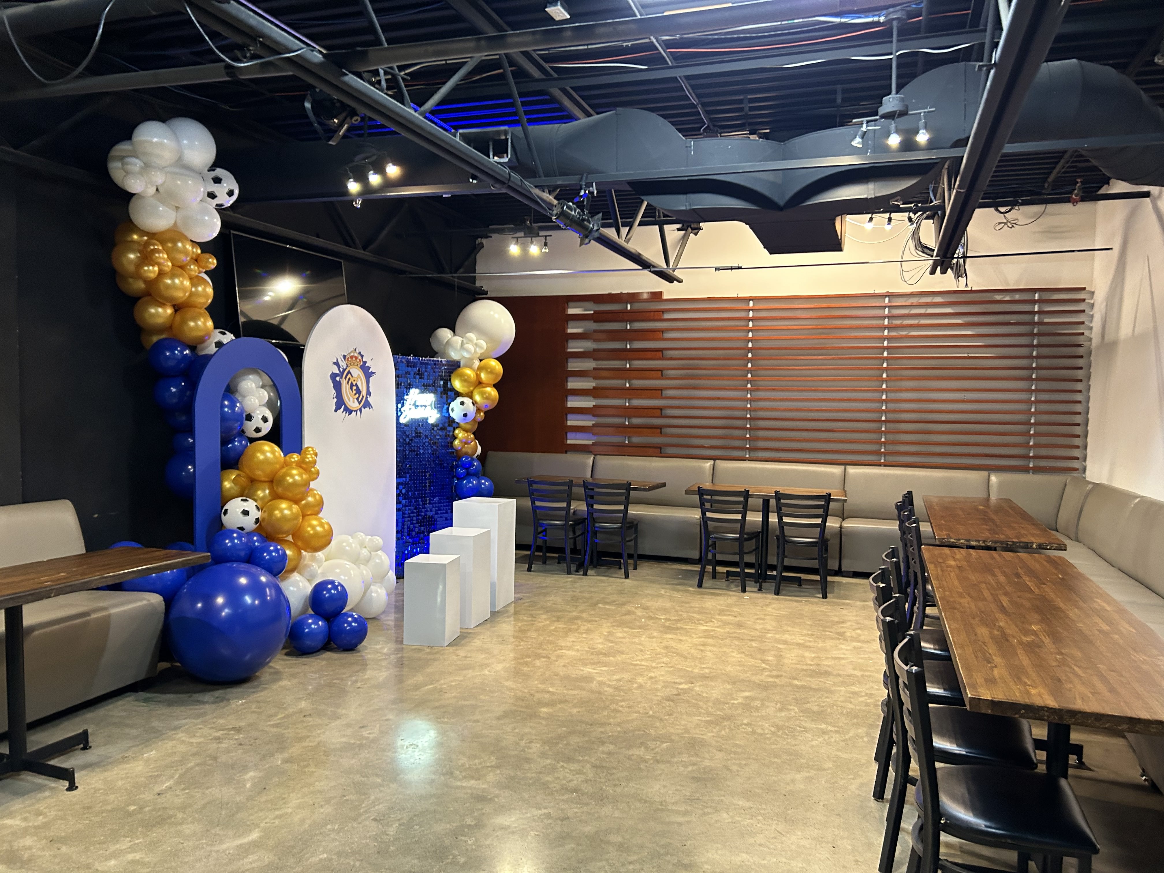 Birthday Party Rooms Photos - La Liga Toronto